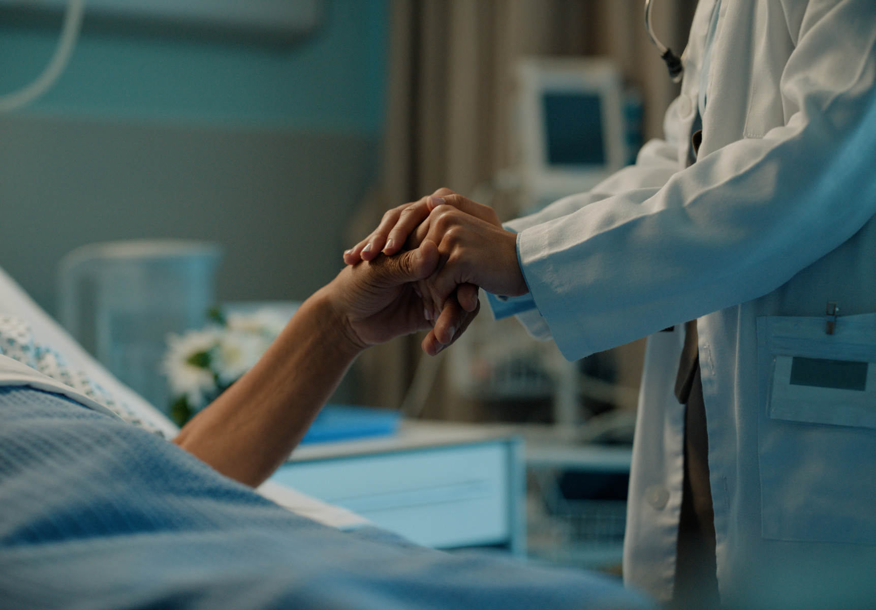 Shocking news: Hollyoaks star devastated by brain cancer diagnosis ...