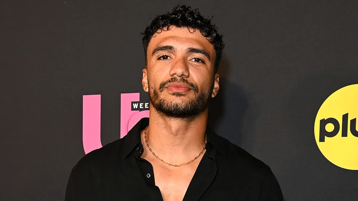 Shocking news: After a period of discreet dating, Jonathon Johnson has ...